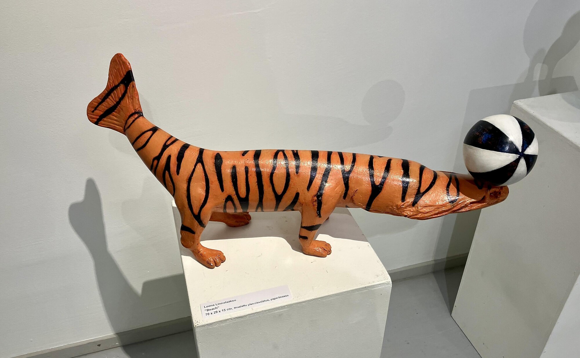 Iloa ja väriä elämään - Niinipuu